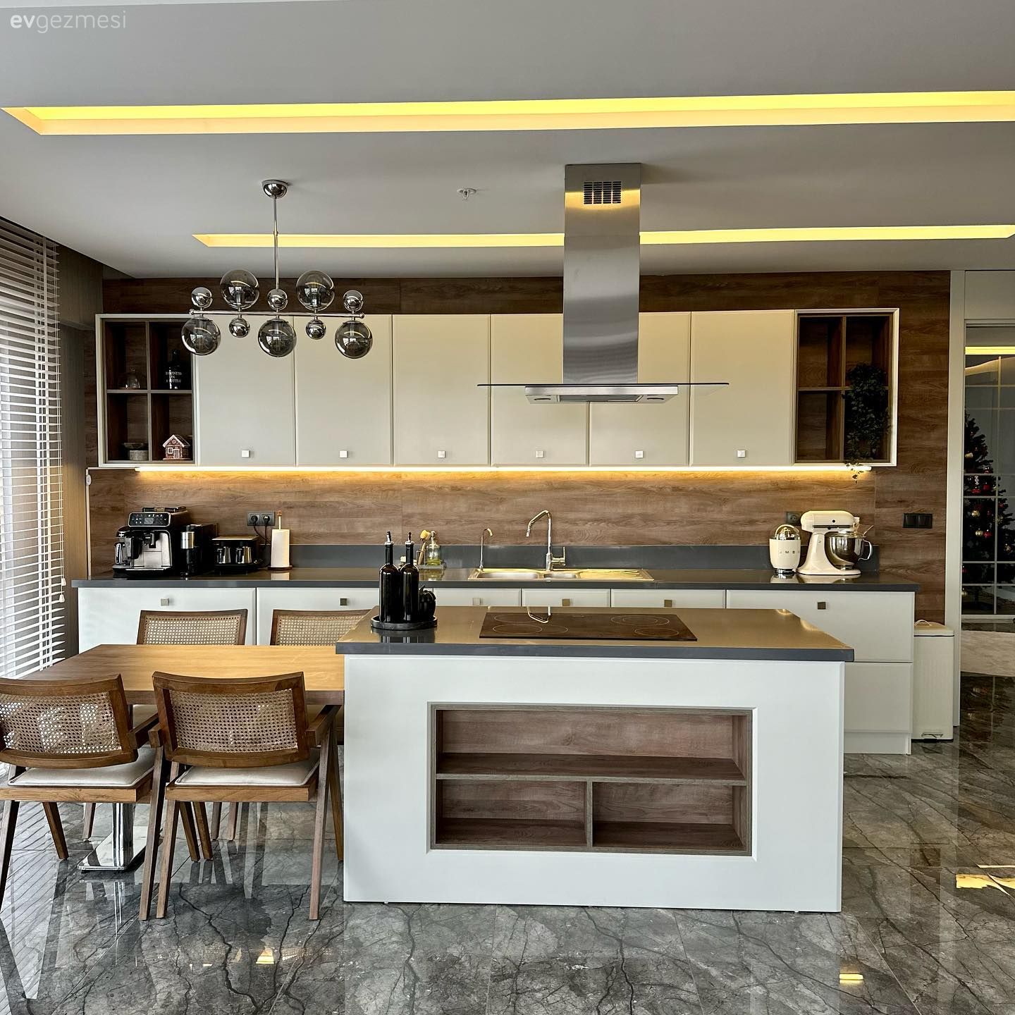 Ankara'daki Bu Mutfakta Sıcaklık da Ferahlık da Tam Dozunda! | Ev Gezmesi